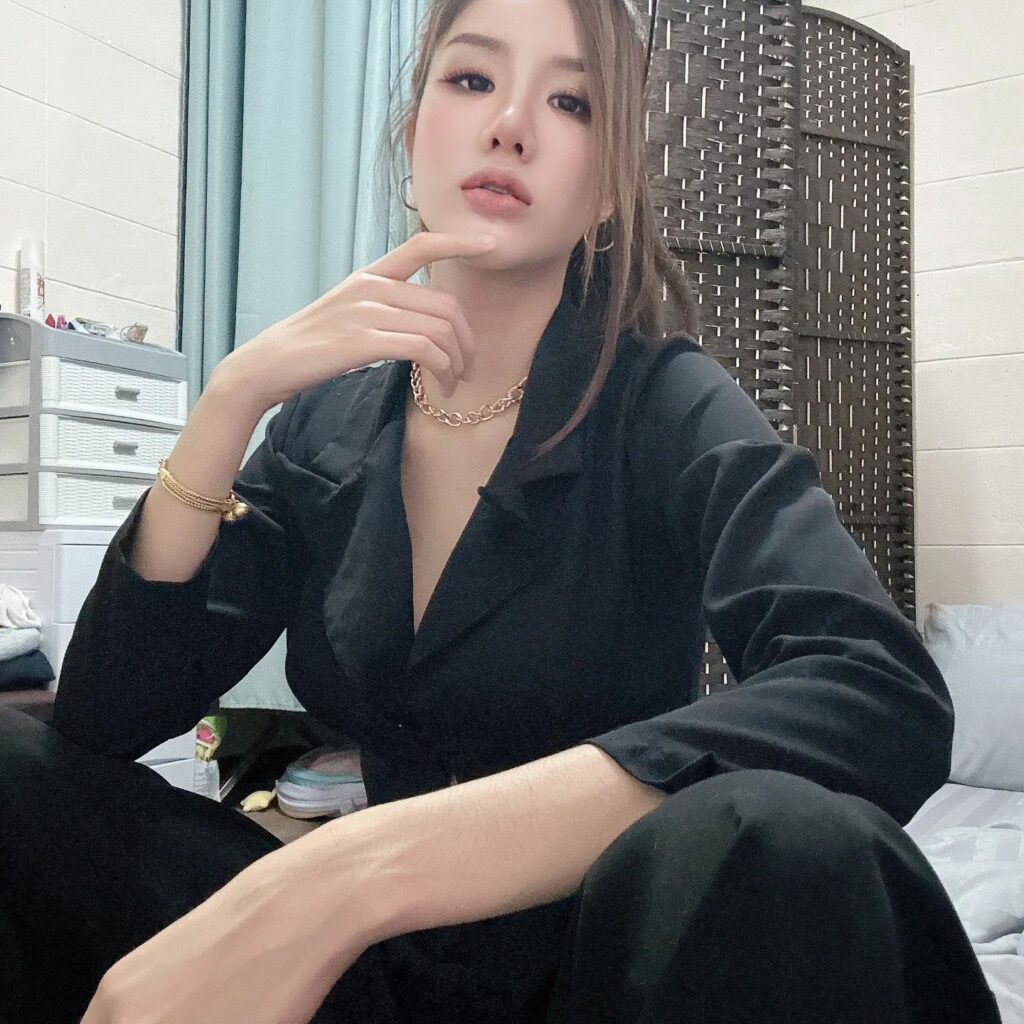 น้องfuji chan สาวสวย สุดเซ็กซี่ ทีเด็ด คอนเทนต์18+ ใน onlyfans