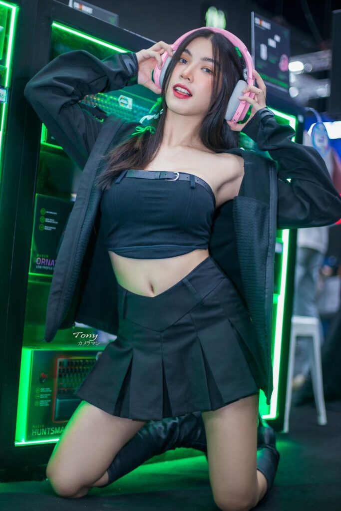 เหมยหลิน พริตตี้ MC สาวสวย สุดฮอต onlyfans18+ สุดแซ่บ